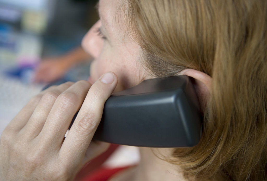 Deepfake voices deceive people – but not the brain – ESA Partners